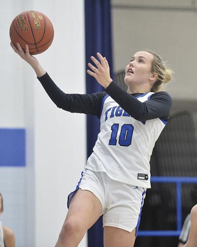 Lady Tigers win season opener | Sports | paintsvilleherald.com