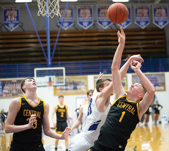 Slone hits game-winner against Wildcats | Sports | paintsvilleherald.com