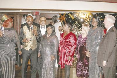 Mayor’s Ball rings in 2024 with style | News | palestineherald.com
