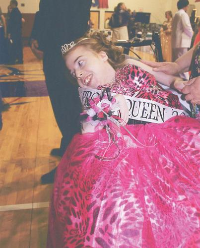 Elkhart Prom queen honored by fellow graduates | Local News ...