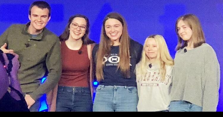 TVCC Phi Theta Kappa wins top honors | Education | palestineherald.com