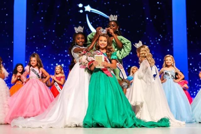 Elkhart student named Miss Elementary America 2nd Grade 2023 | Nation ...