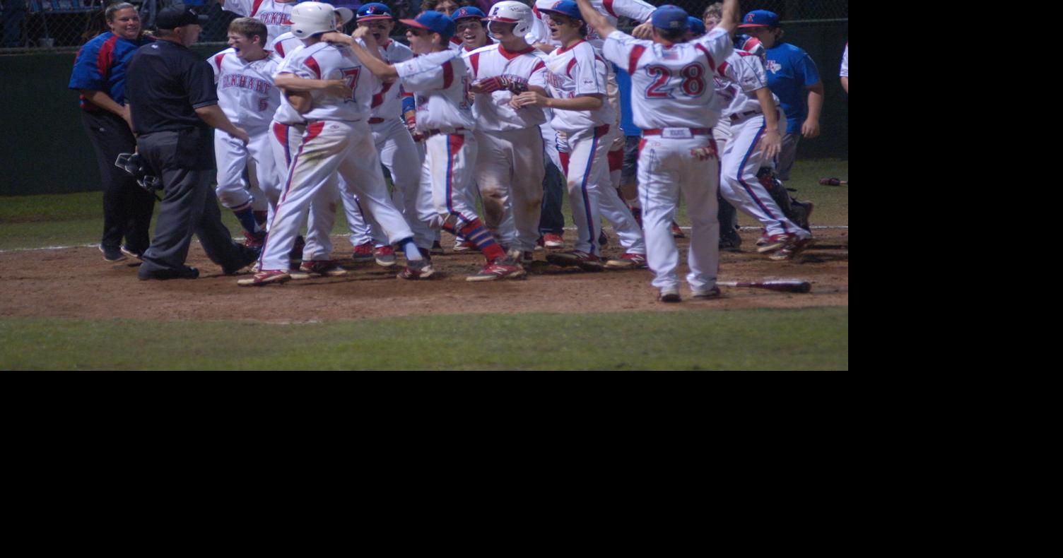 Elkhart beats first place New Waverly on Jackson Adair walk-off homerun ...