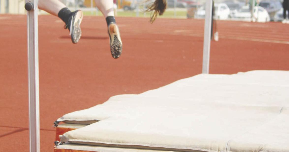 Local teams shine at Panther Relays | Sports | palestineherald.com