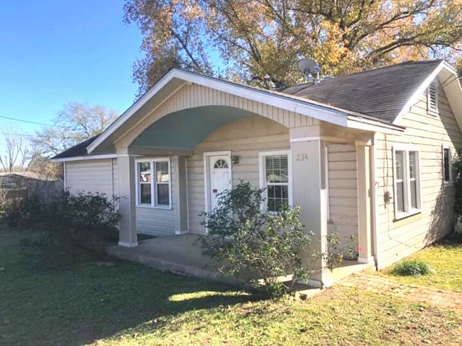 Building a future: PHS building trades students learn hands-on ...