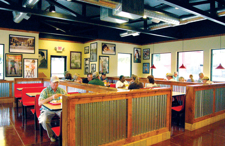 Chicken fans gain a new place to dine | Archives | palestineherald.com