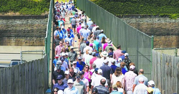 Oakmont Golf Course blends in with six-lane highway | Local Sports ...