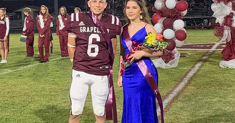 Grapeland celebrates homecoming with district win | Sports ...