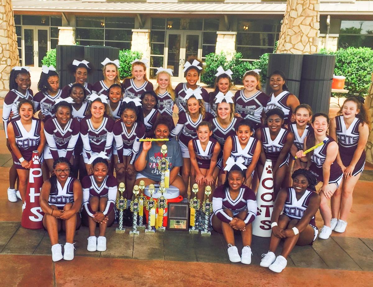Palestine cheerleaders receive leadership award | News ...