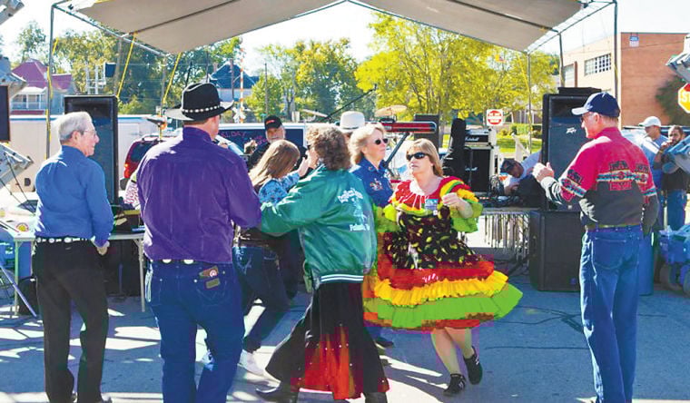 Dogwood Squares Square Dancing Club offers lessons | Local News ...