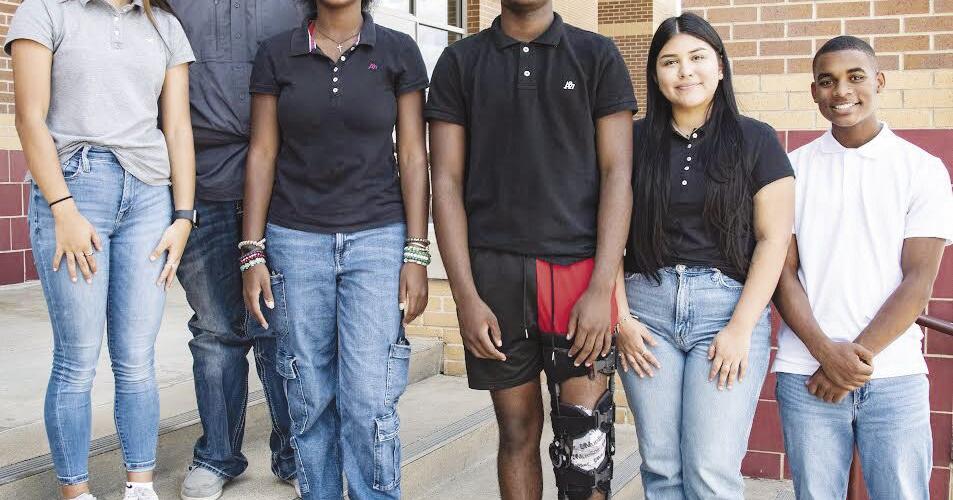 Palestine High School's 2023-2024 Homecoming Duke and Duchess nominees ...