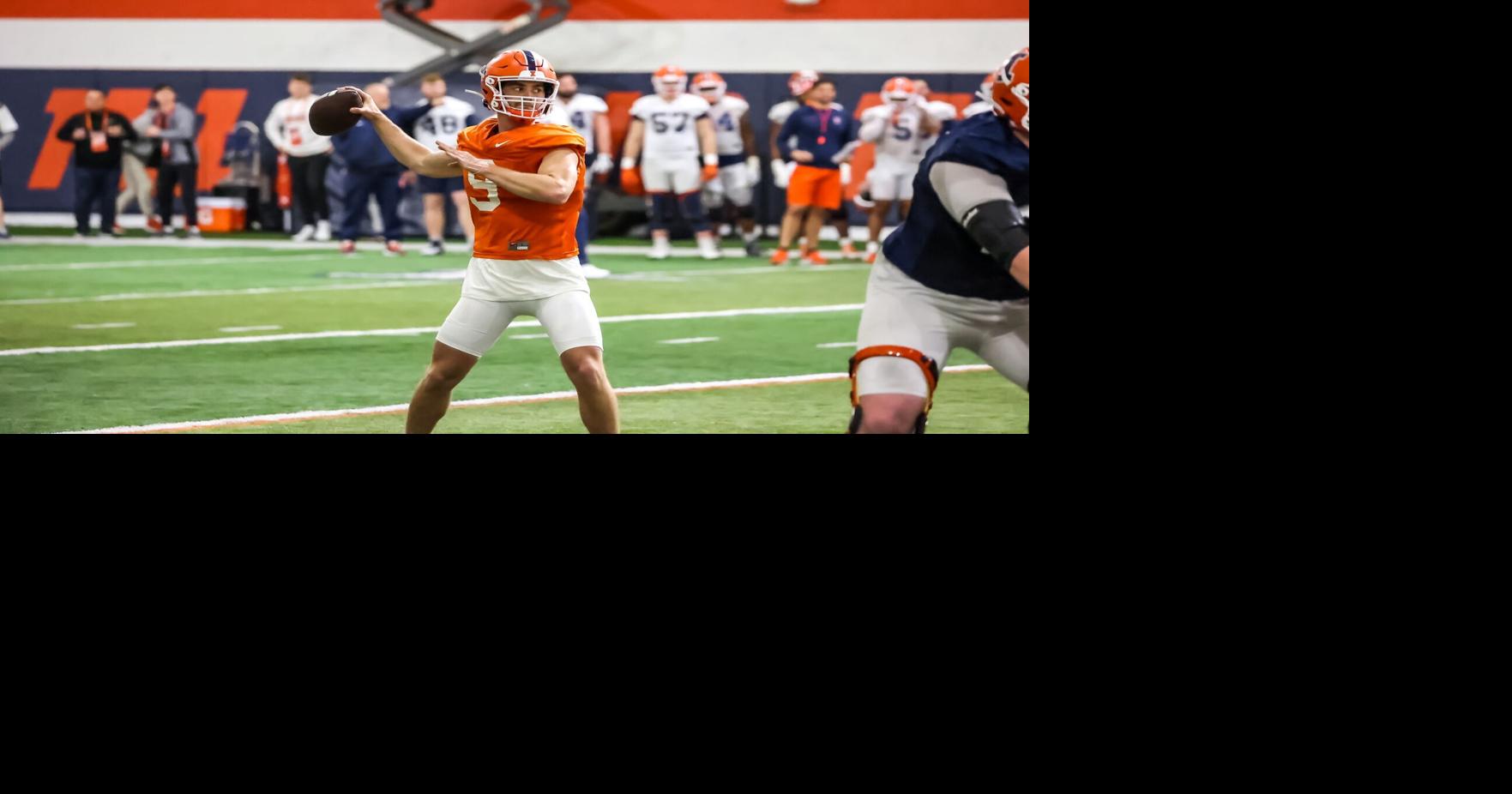 Luke Altmyer earning trust of teammates, cementing his spot as Illinois ...
