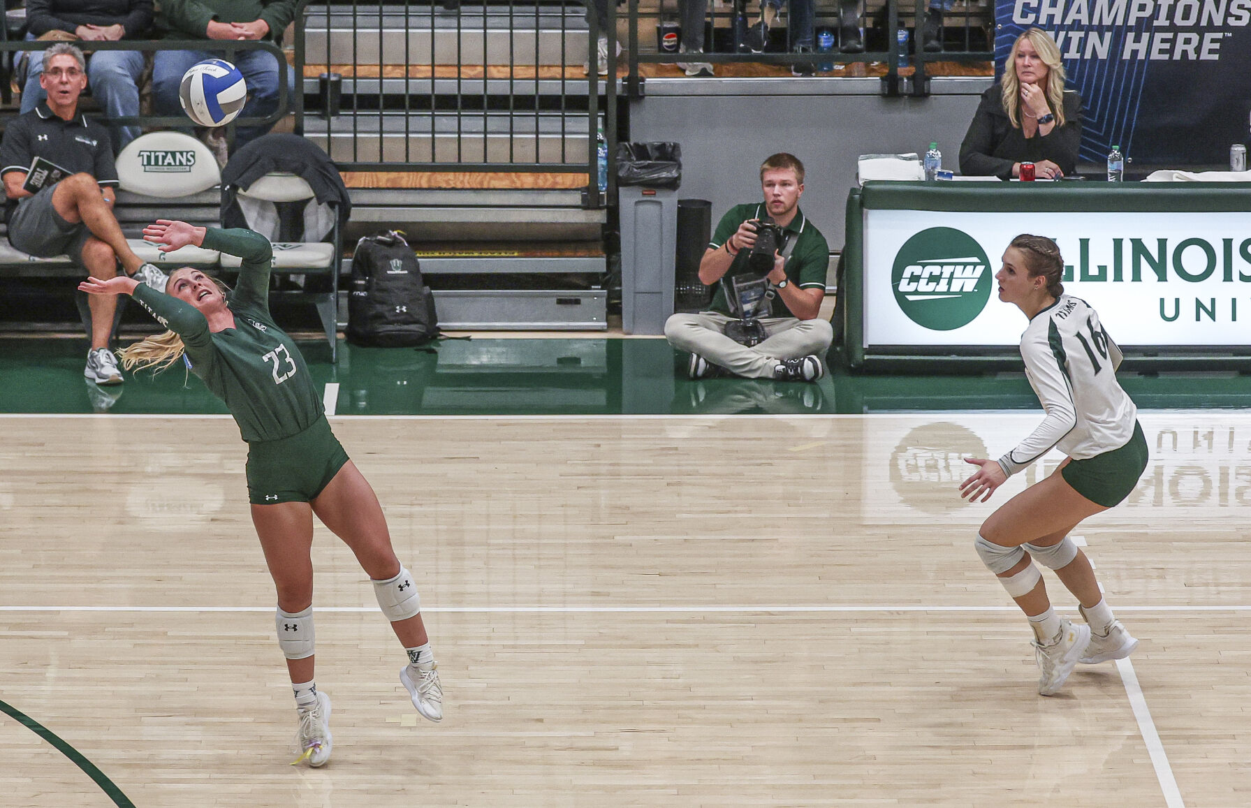 Photos:Calvin vs llinois Wesleyan during the NCAA Regional Championship ...