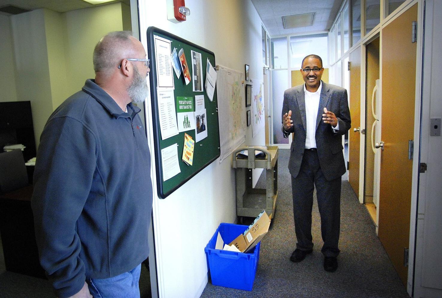 Tim Gleason to leave Bloomington city manager job for Decatur