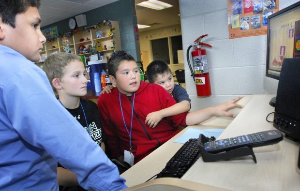 Kids get glimpse of future through robotics program