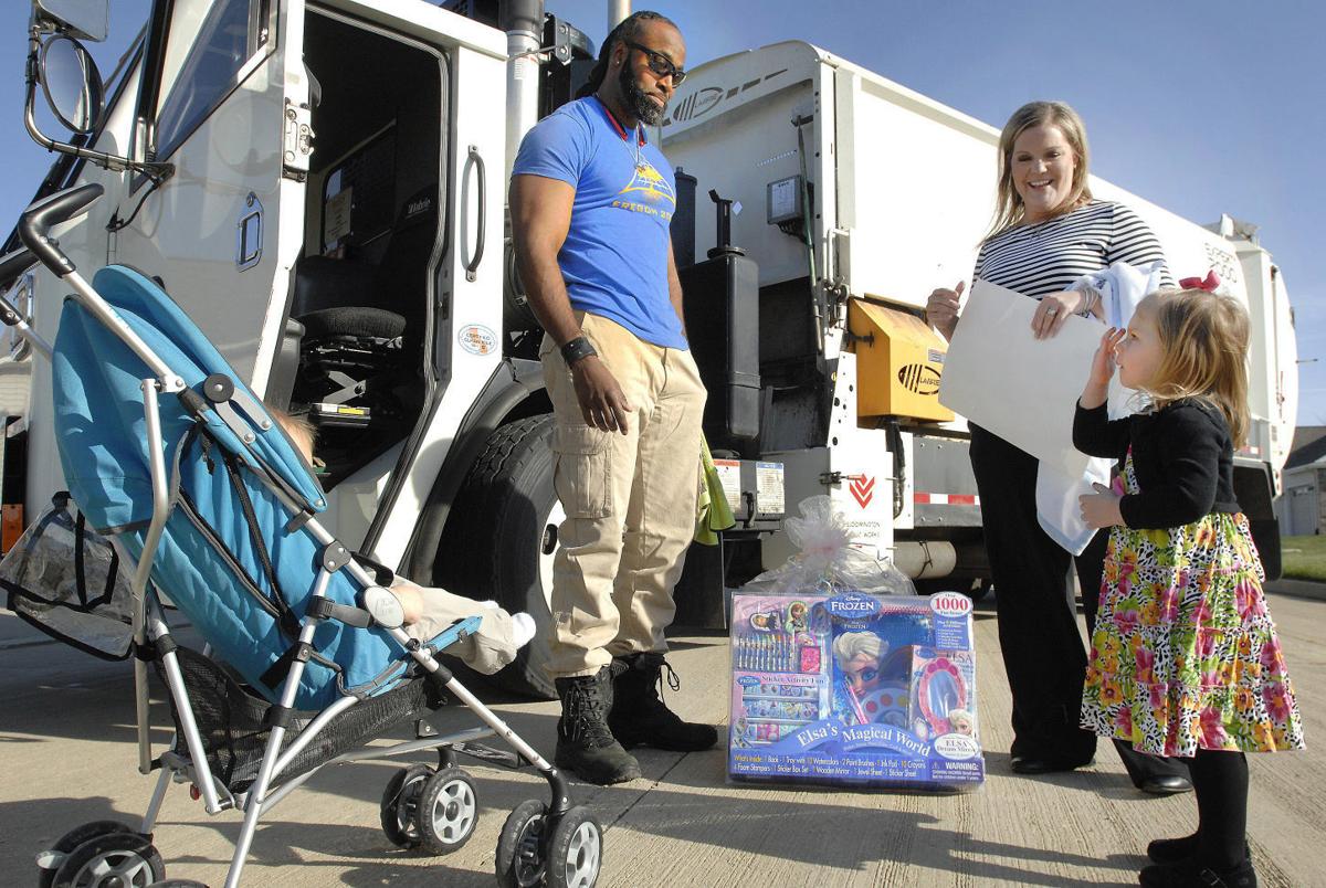 3-year-old Bloomington girl loves trash collector