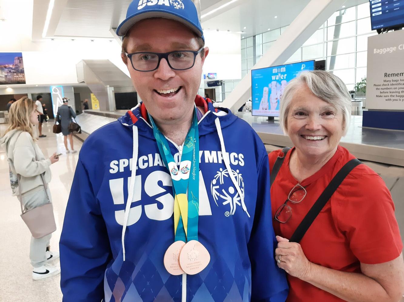 2 from Central Illinois take bronze at Special Olympics World Games