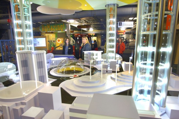 New exhibit lets kids explore alternative energy