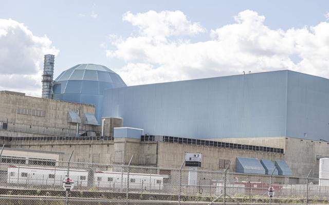 Clinton nuclear plant celebrates 20 more years of operations