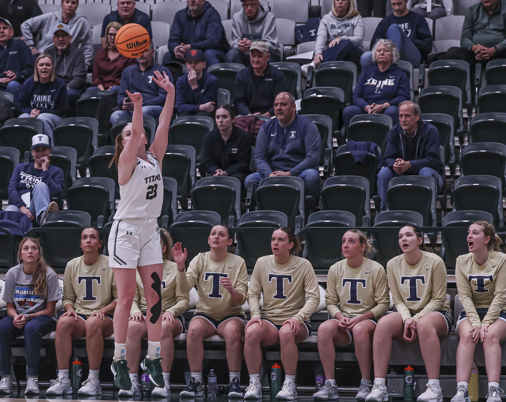Illinois Wesleyan wins to advance to NCAA Sweet 16