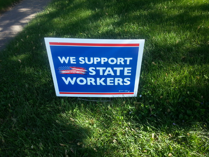 AFSCME launches its own campaign for contract