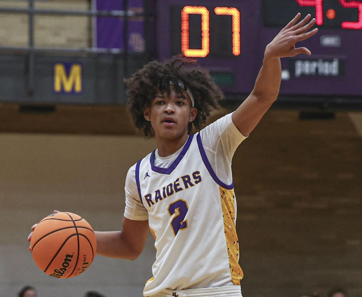 Pontiac, Bloomington take aim at Pontiac Holiday Tournament success