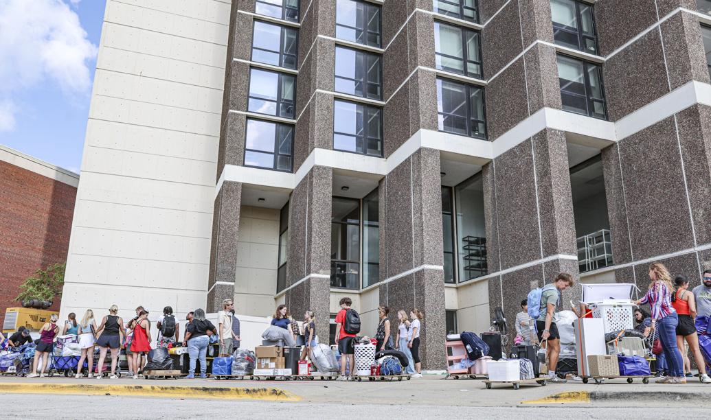 ISU freshmen arrive at campus for 2025-26 school year