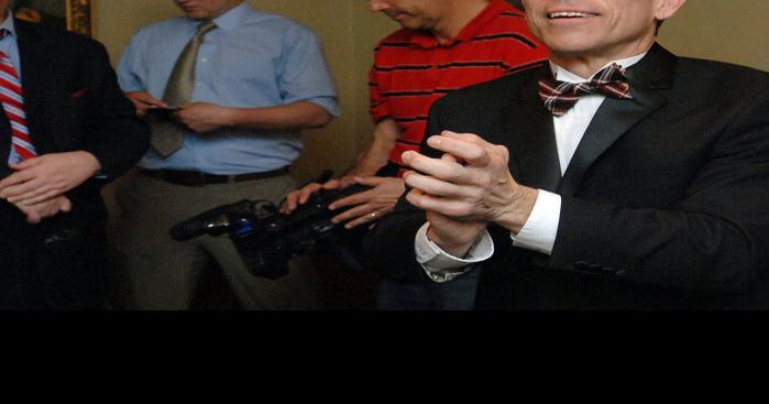 Tari Renner wins Bloomington mayoral race by 1,500 votes