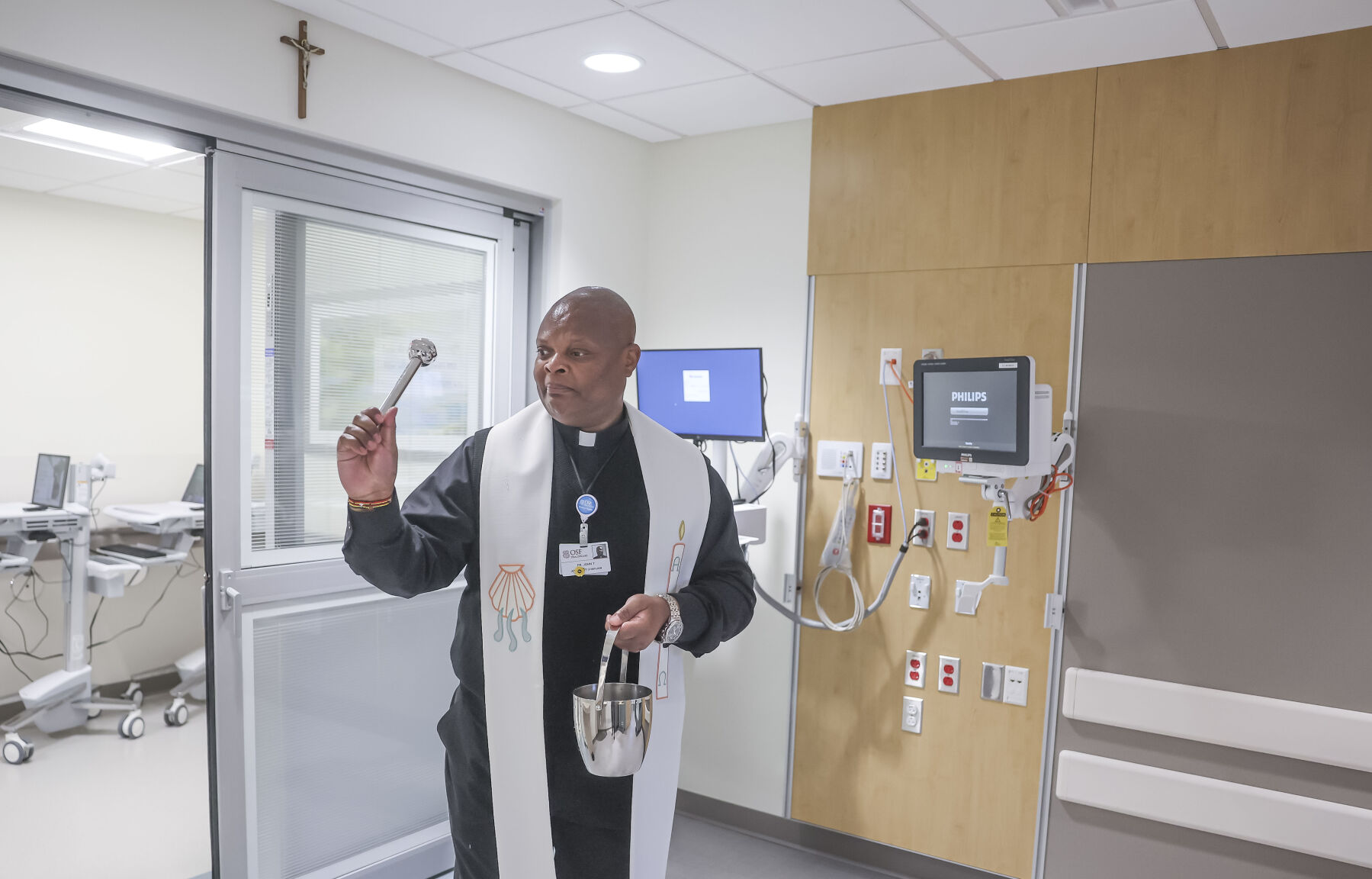 OSF St. Joseph unveils, blesses 25 new ICU beds
