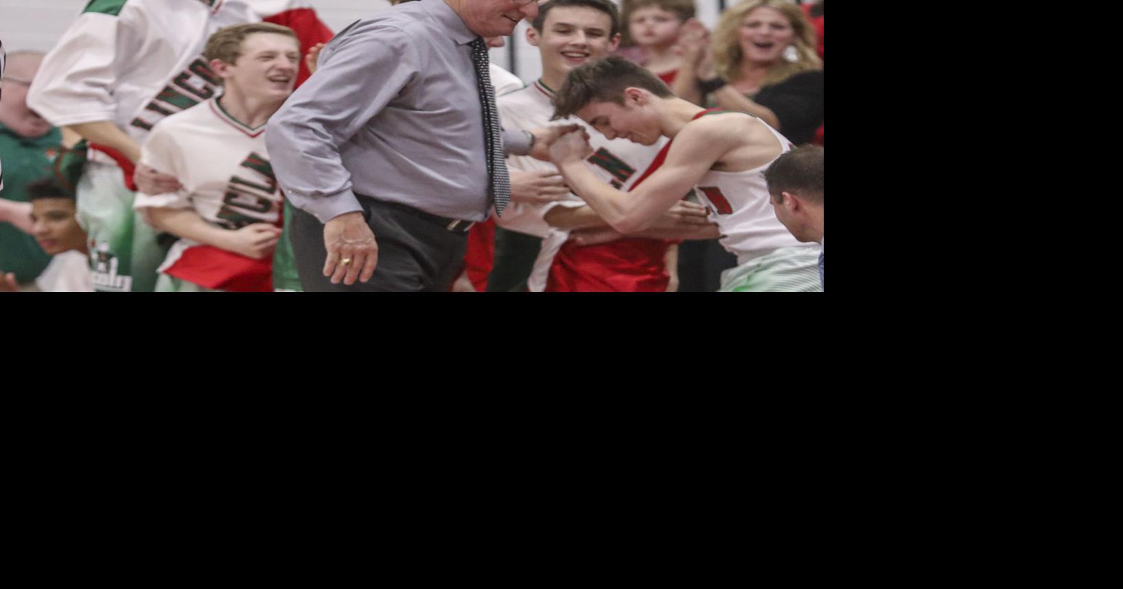 Lincoln basketball’s Neil Alexander reaches 1,000 wins