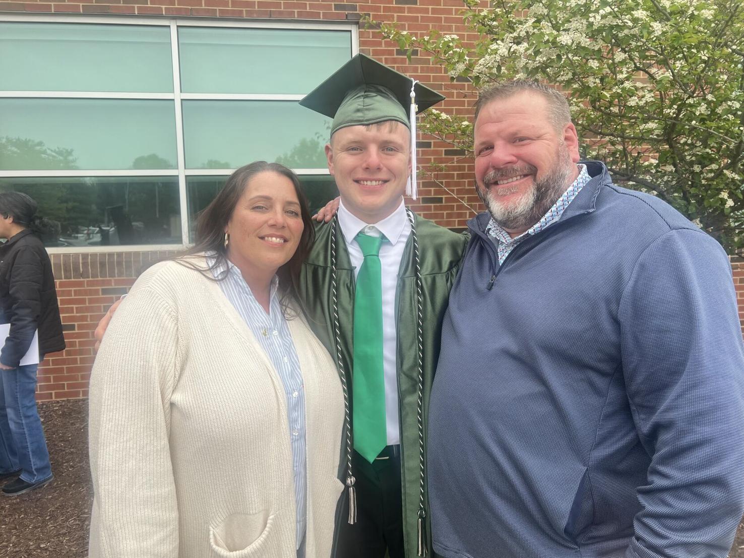 Illinois Wesleyan celebrates 2025 graduating class