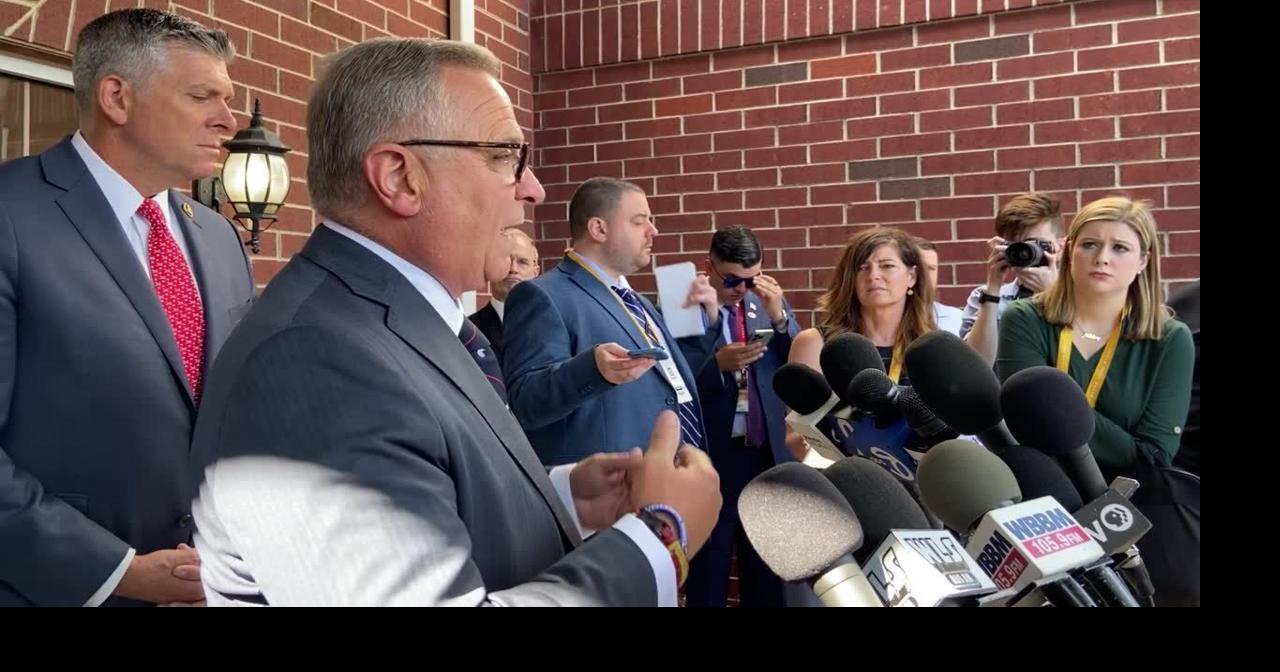 Rep. Mike Bost calls for Secret Service director to resign
