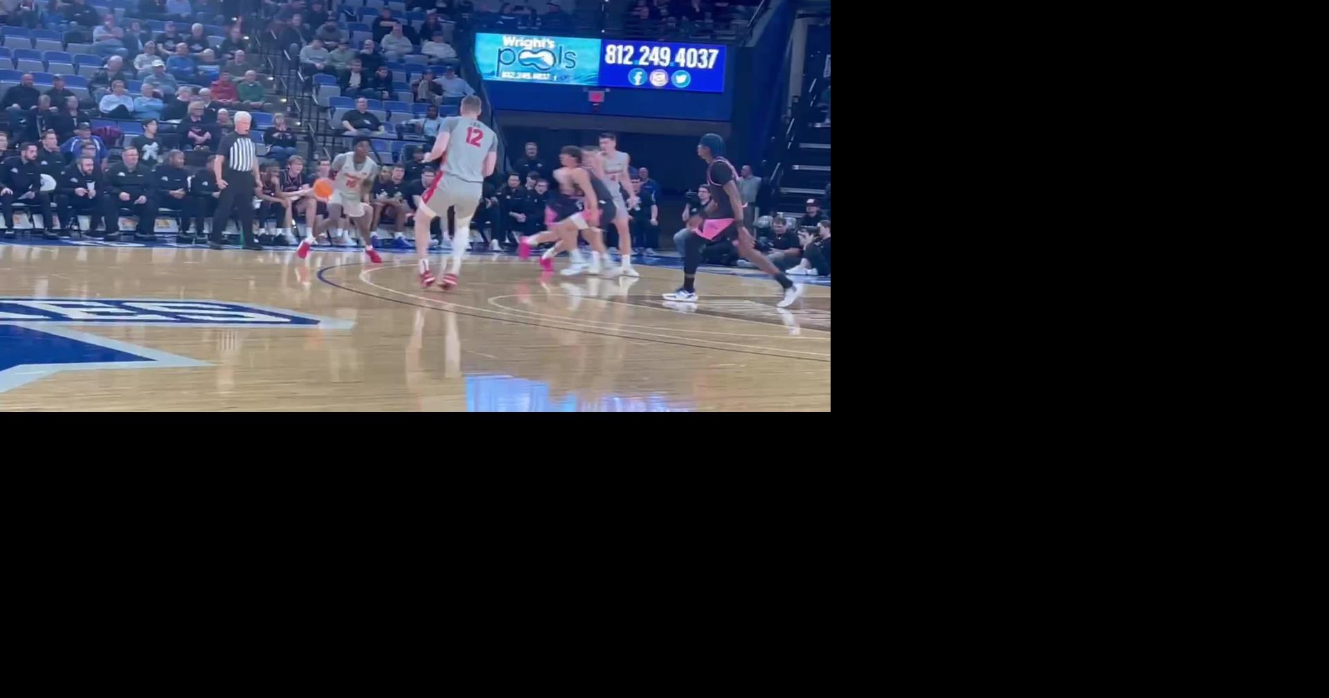 Mason Klabo sinks 3-pointer