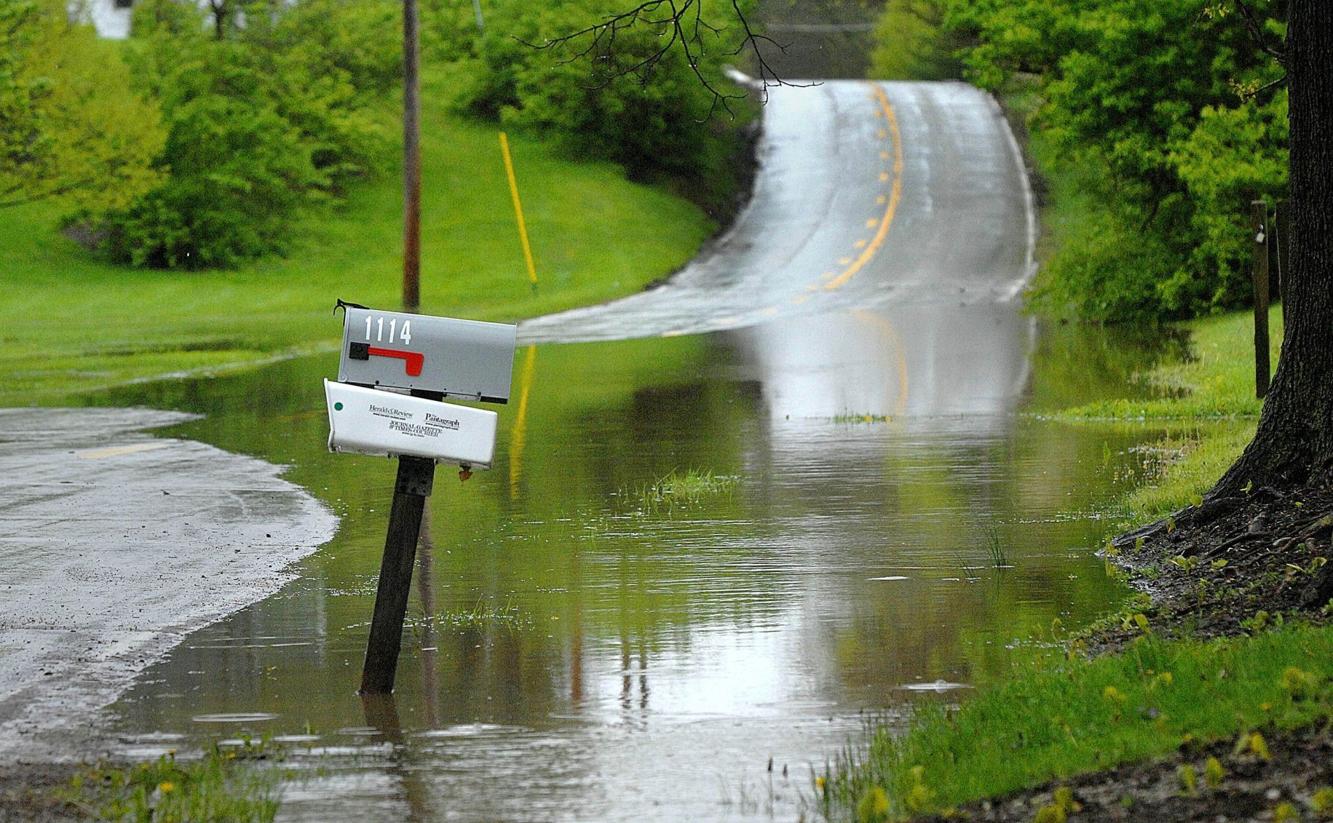 Bloomington temporarily closes part of West Oakland Avenue