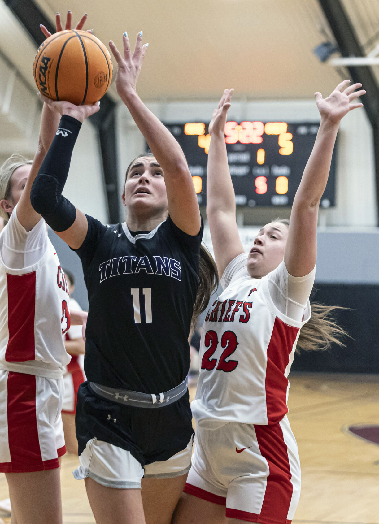 Dee Mack vs EL Paso-Gridley during McLean County/Heart of Illinois ...