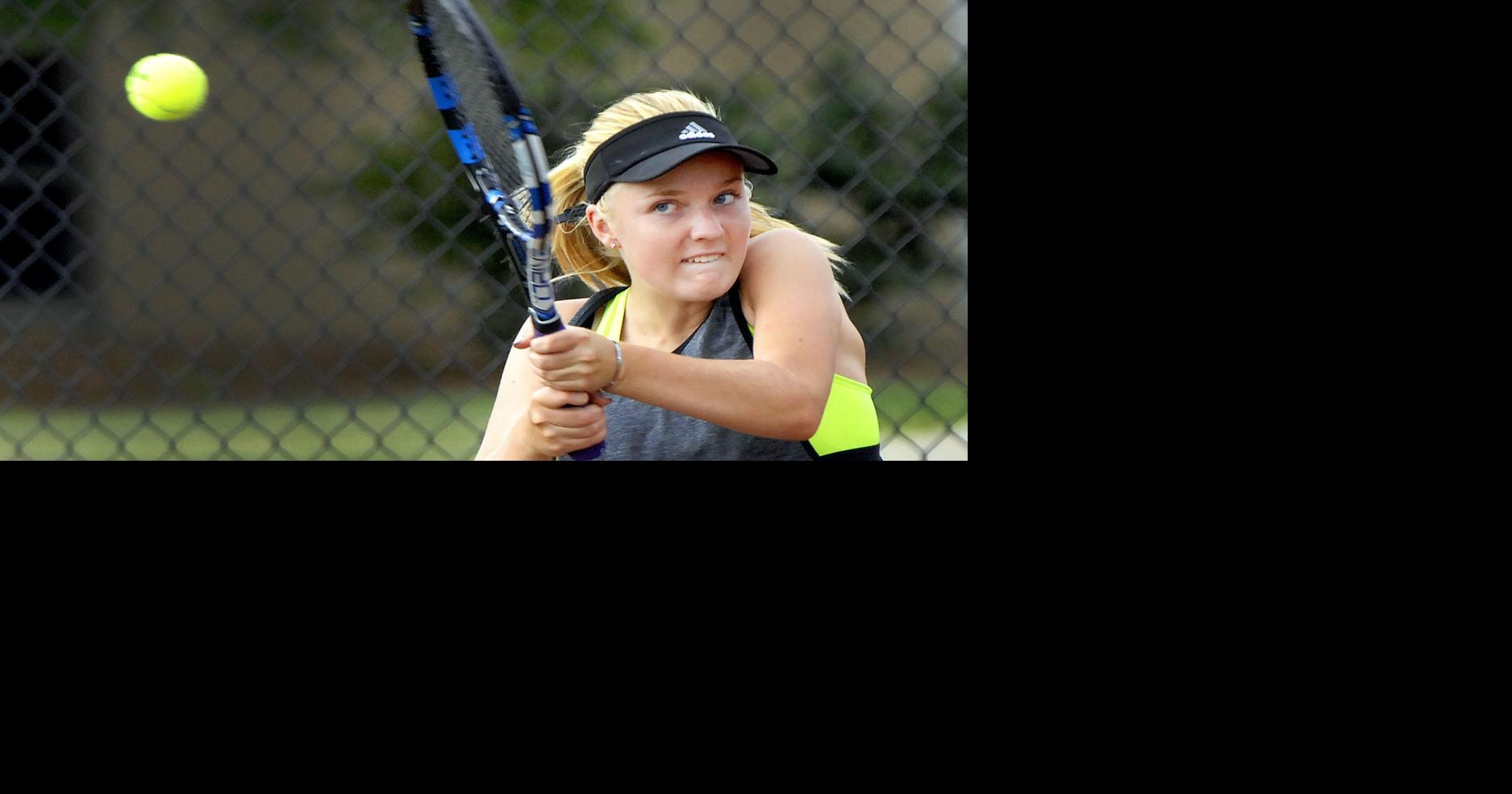 U High tennis loses champ, not winning ways