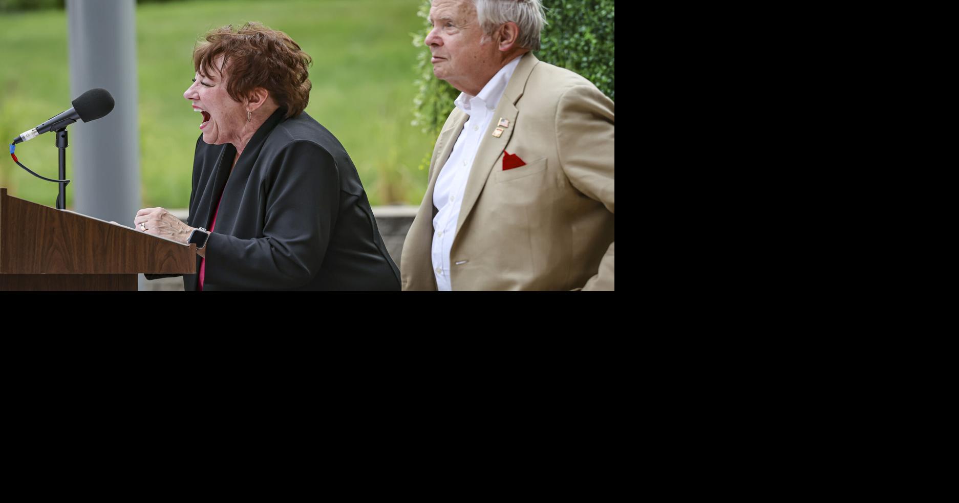 Heartland presents President's Medallions, honors Dobskis