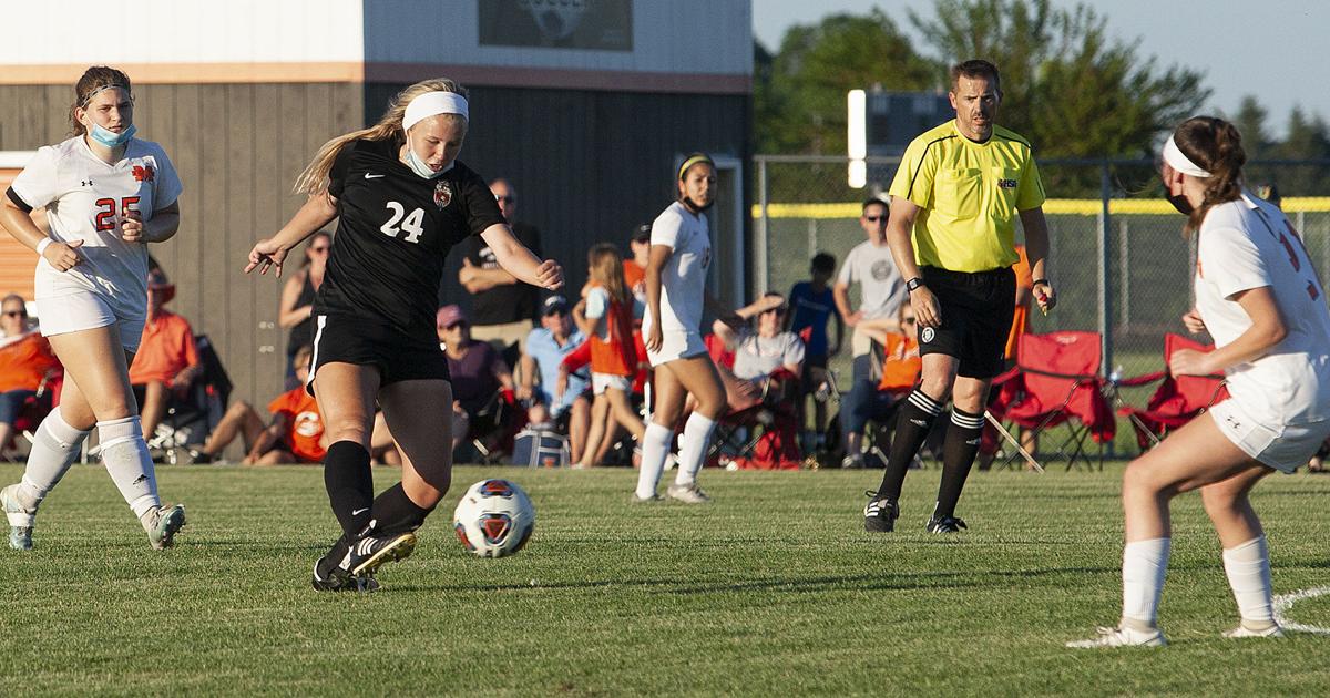 Ryann Anderson leads NCHS girls soccer team to sectional semifinal win