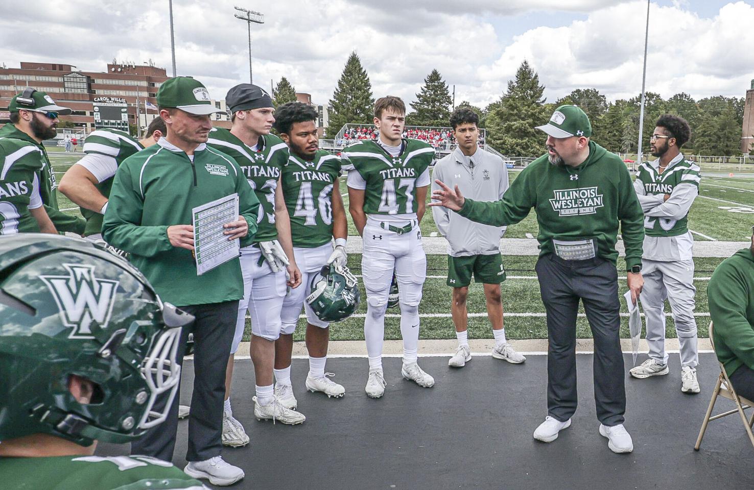 Takeaways from first Illinois Wesleyan football game with Jared ...