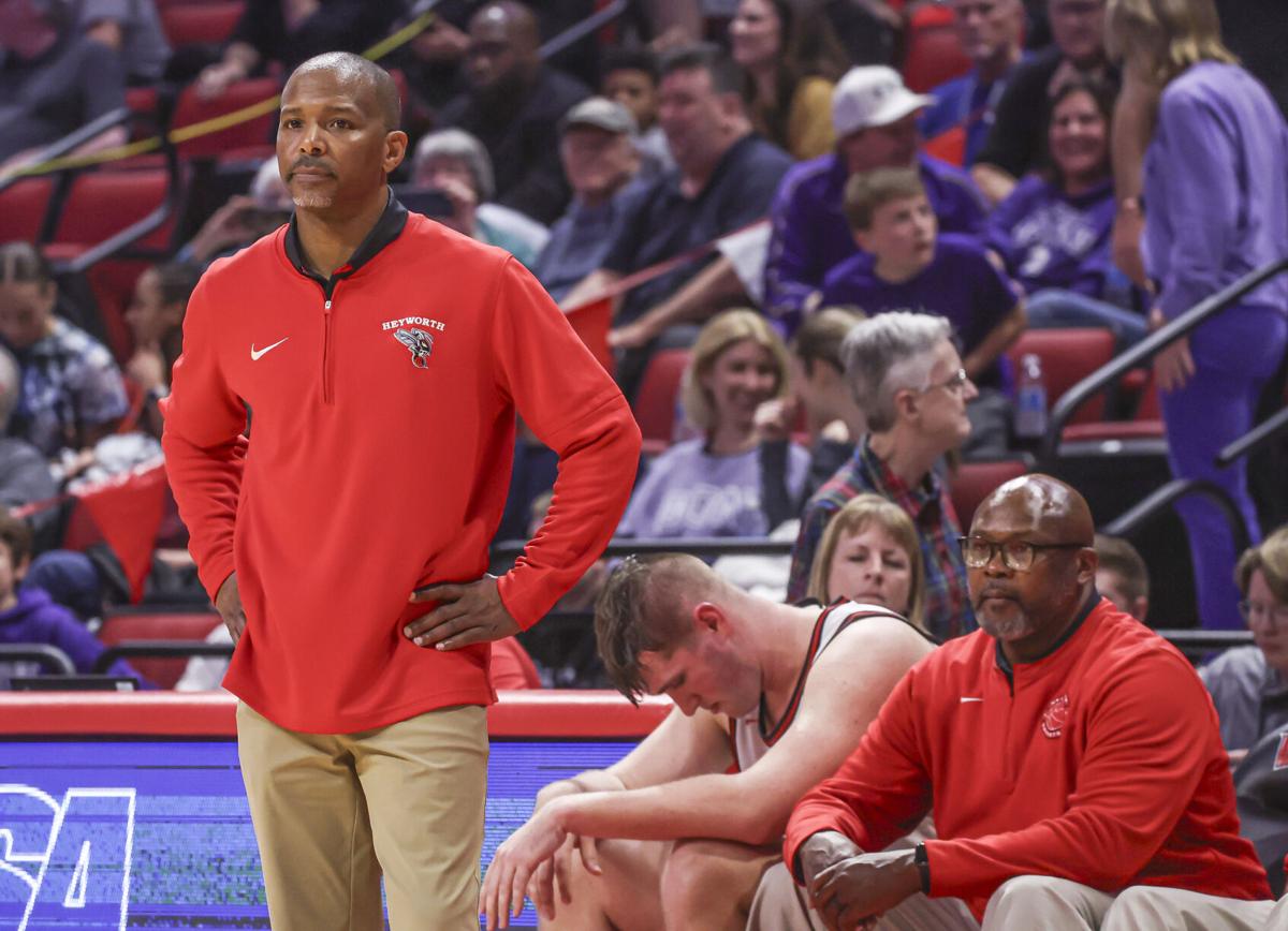 Micheal Mosley returns to Bloomington as head boys basketball coach