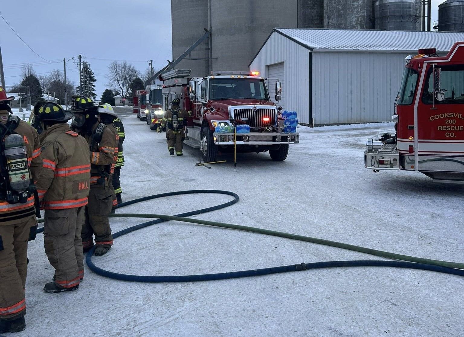 Cooksville bar, Longbranch Again, destroyed in fire