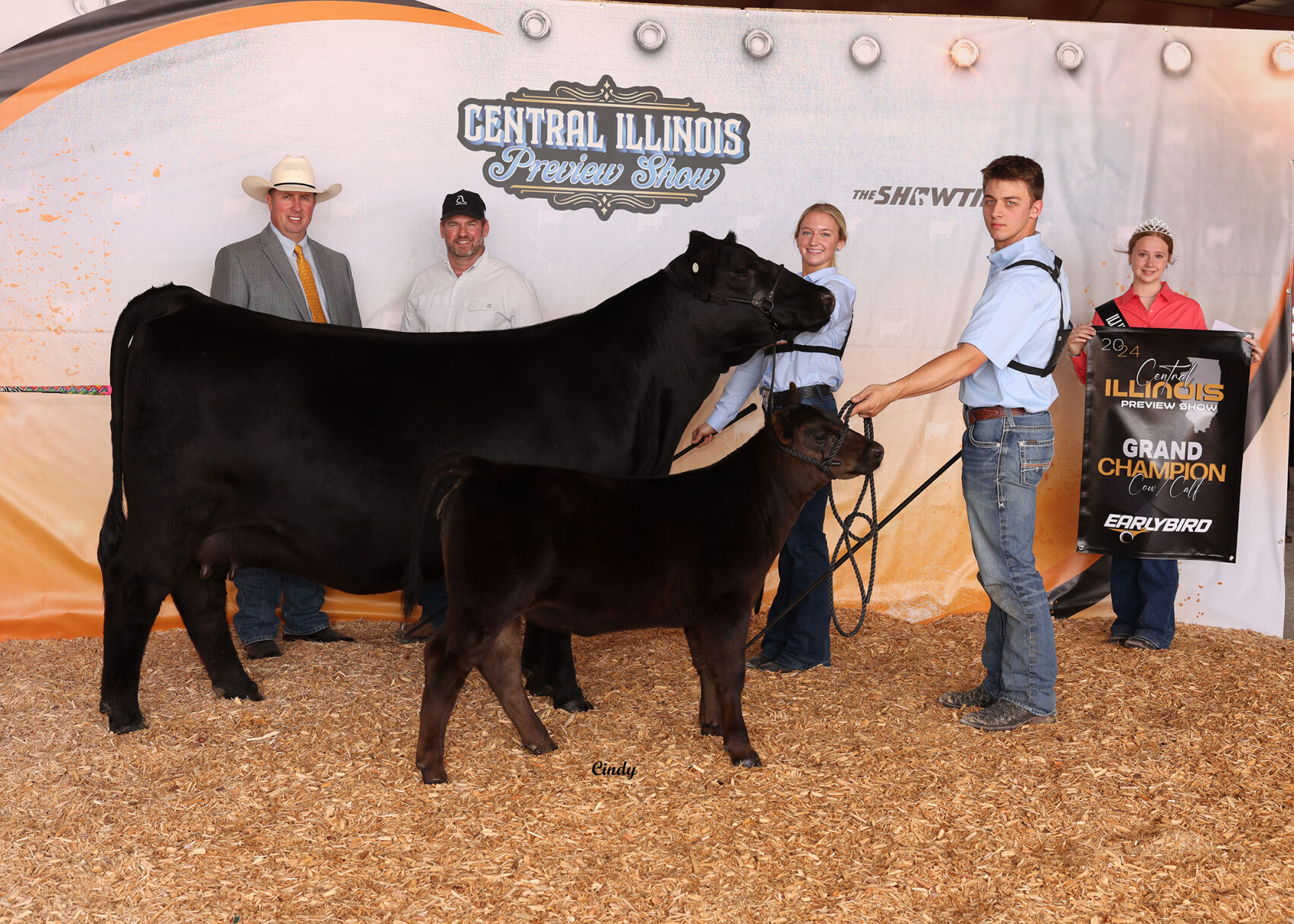 Local youth place at Central Illinois American Angus preview show in ...