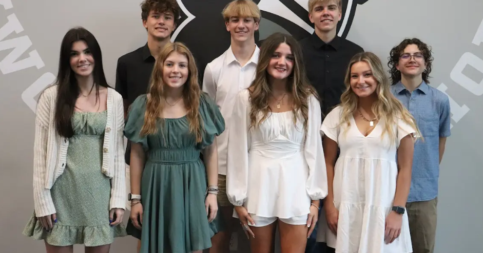 Heyworth High School reveals 2024 prom court