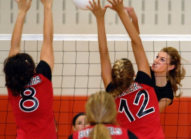 Normal West falls in volleyball