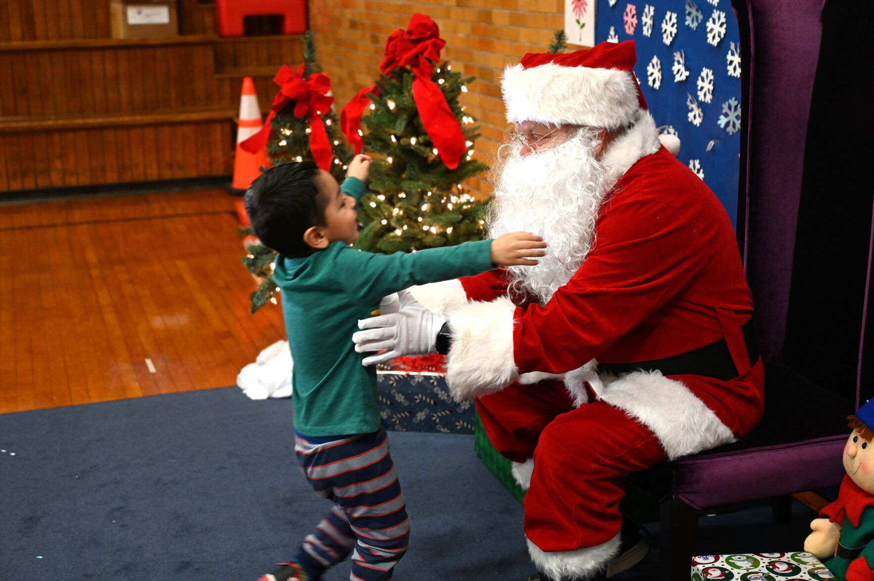Where to find Santa Claus in Central Illinois this year