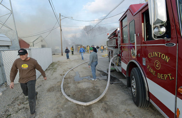 Ted's Garage in Clinton destroyed in fire