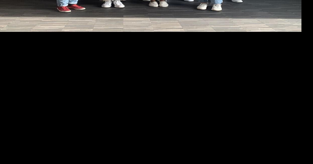 Heyworth High School crowns prom royalty