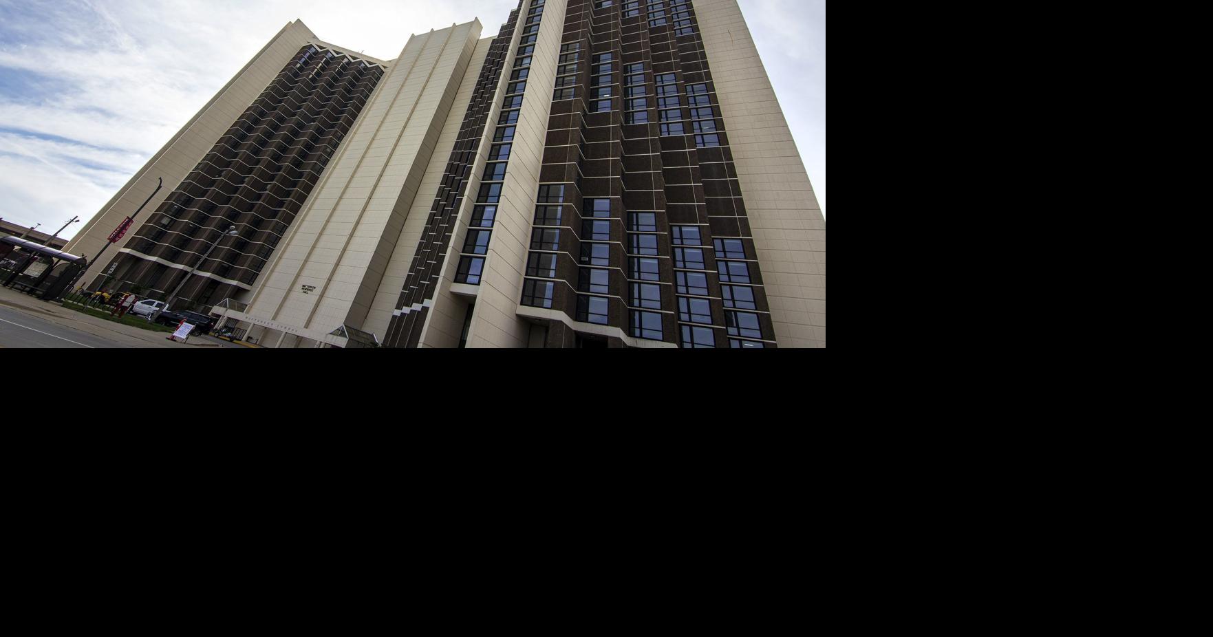 Flick Fact: What’s different about Watterson Towers’ laundry area?
