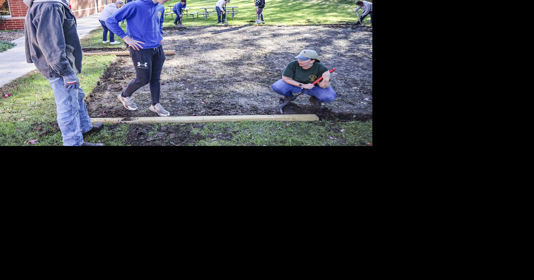 Pepper Ridge Elementary receives outdoor classroom