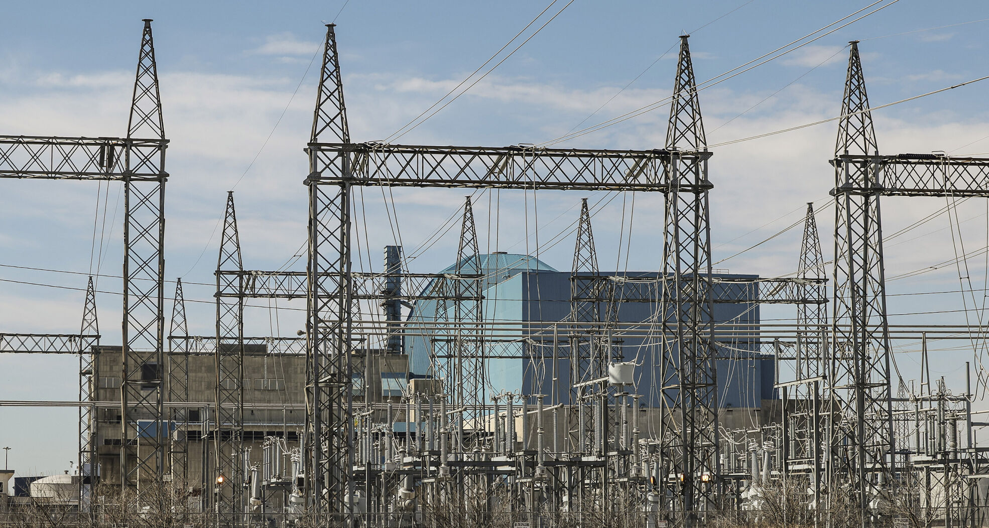 Meta cuts deal for nuclear power from Clinton plant